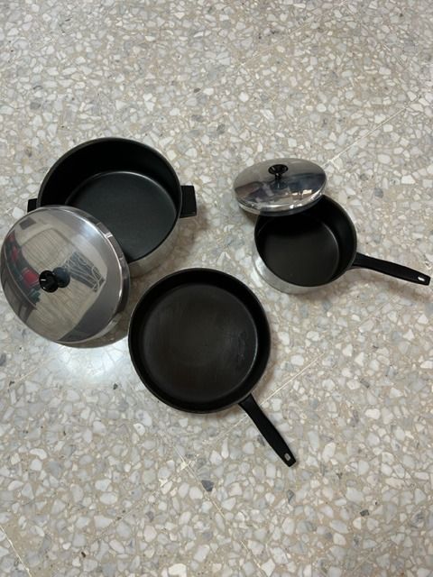 Pots and Pan, Furniture & Home Living, Kitchenware & Tableware ...