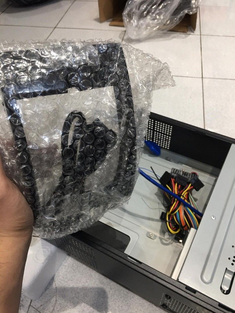 Powerlogic Q5 Slim Mini-Micro ATX PC Desktop Case with 600w PSU ...