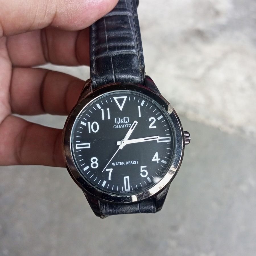 QnQ Casual dress watch. a., Fesyen Pria, Jam Tangan di Carousell