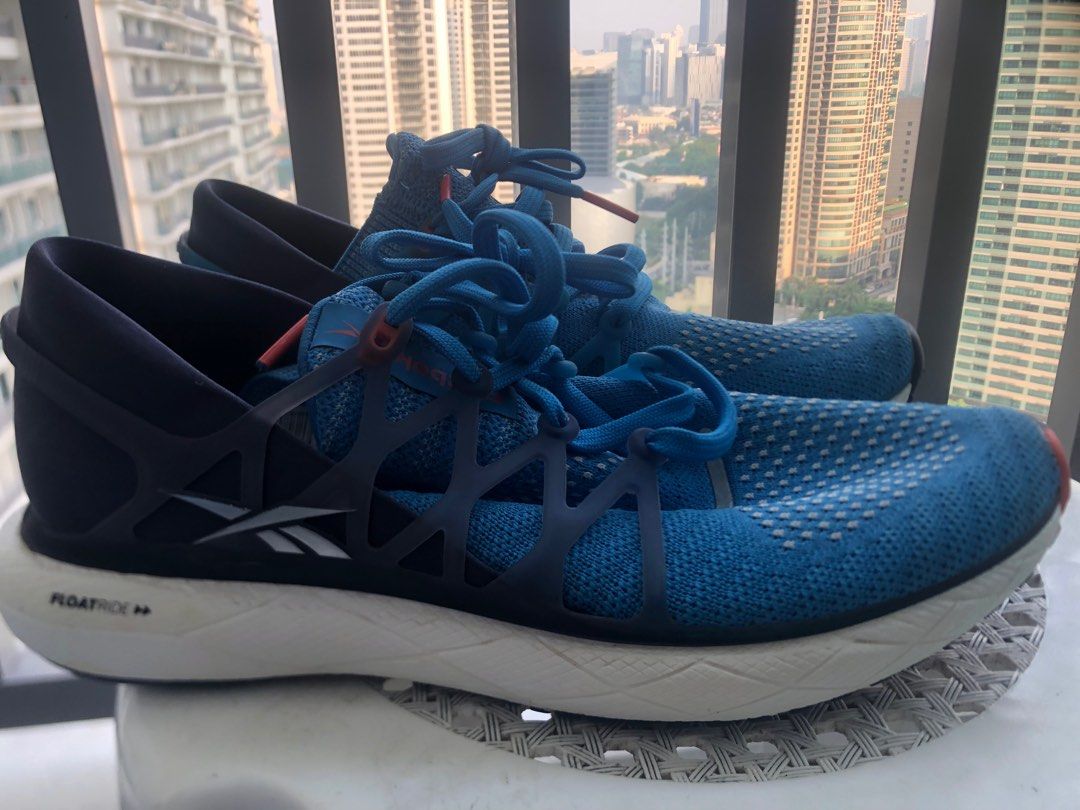 REEBOK FLOATRIDE on Carousell