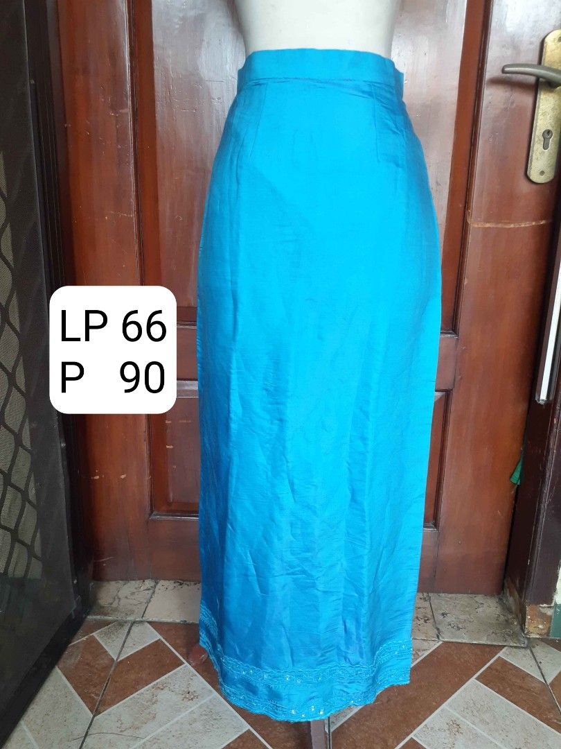 Rok Panjang Biru Long Maxi Skirt, Fesyen Wanita, Pakaian Wanita, Gaun ...