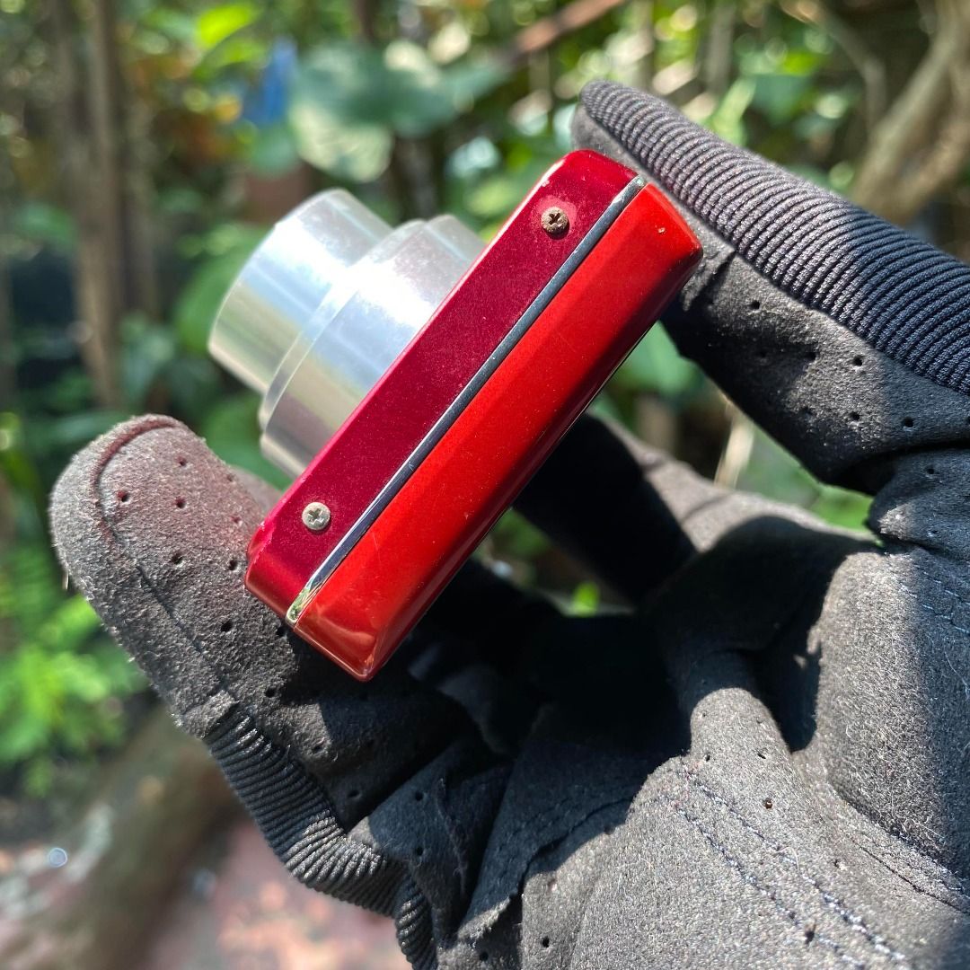 Ruby Red DSC-W650 Sony. Rare color way., Photography, Cameras on Carousell