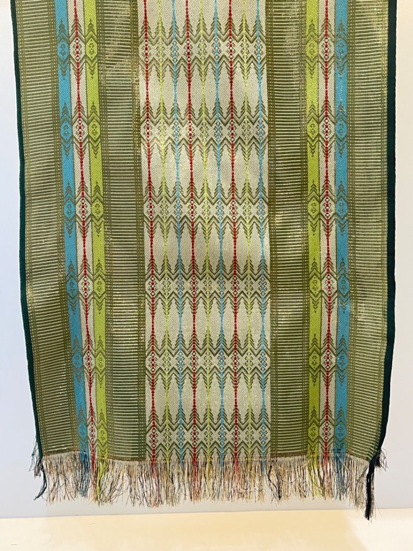 Selendang tenun songket asli, Fesyen Wanita, Pakaian Wanita, Lainnya di Carousell