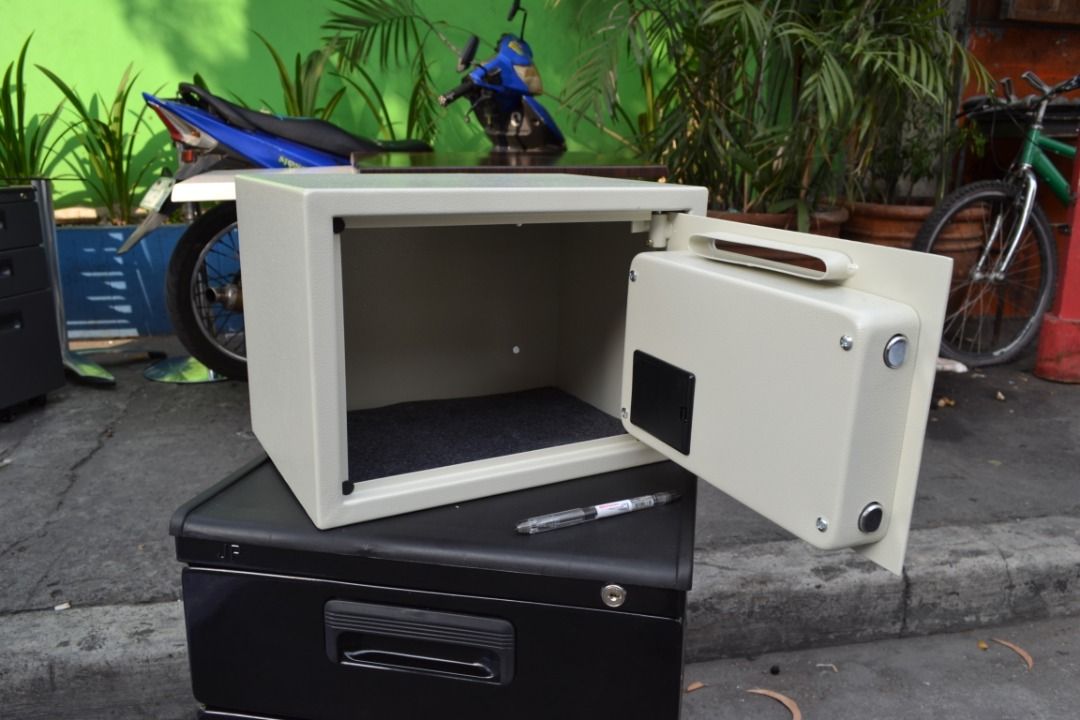 SF-25HBEI SUMODigital Safety Vault with Hole Filing Cabinet Office ...