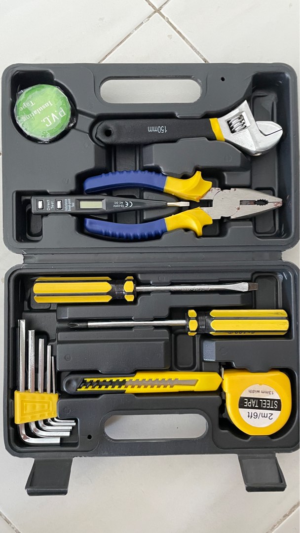 Shell Multipurpose Toolset, Auto Accessories on Carousell