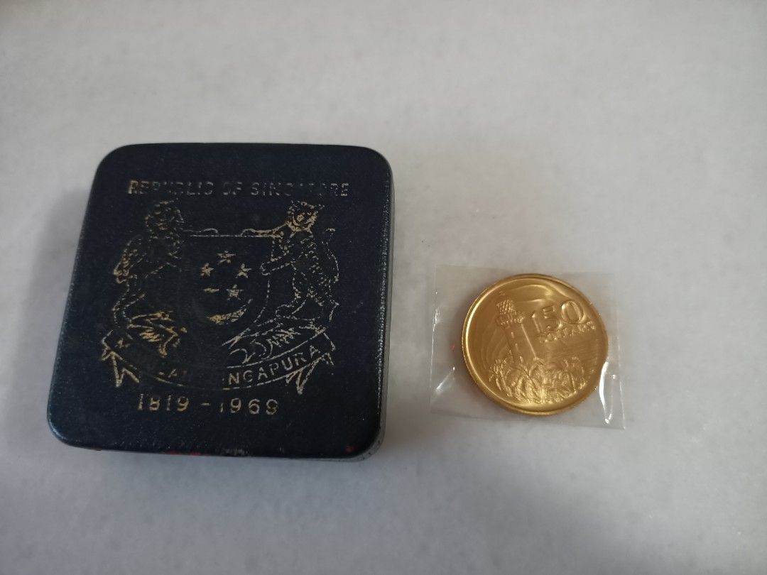Singapore Lighthouse 150th Anniversary Commerative Old Gold Coin ...