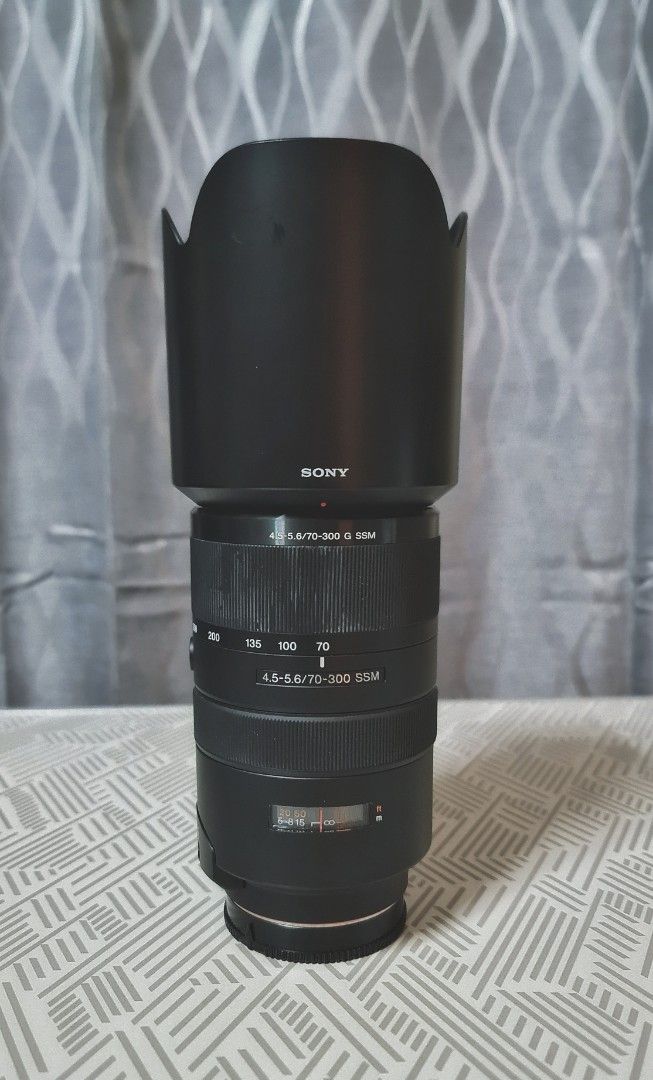 Sony SAL 70-300mm F4.5-5.6 G SSM, Photography, Lens & Kits on Carousell