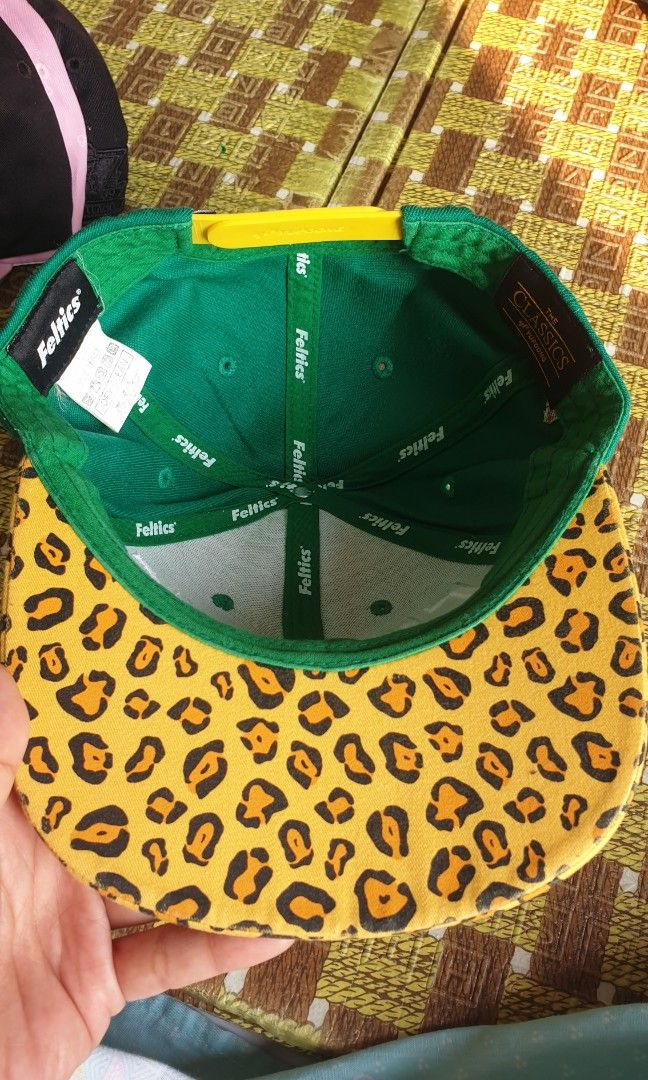 Topi Feltics Classic Yupoong Hijau Loreng Kuning, Fesyen Pria ...