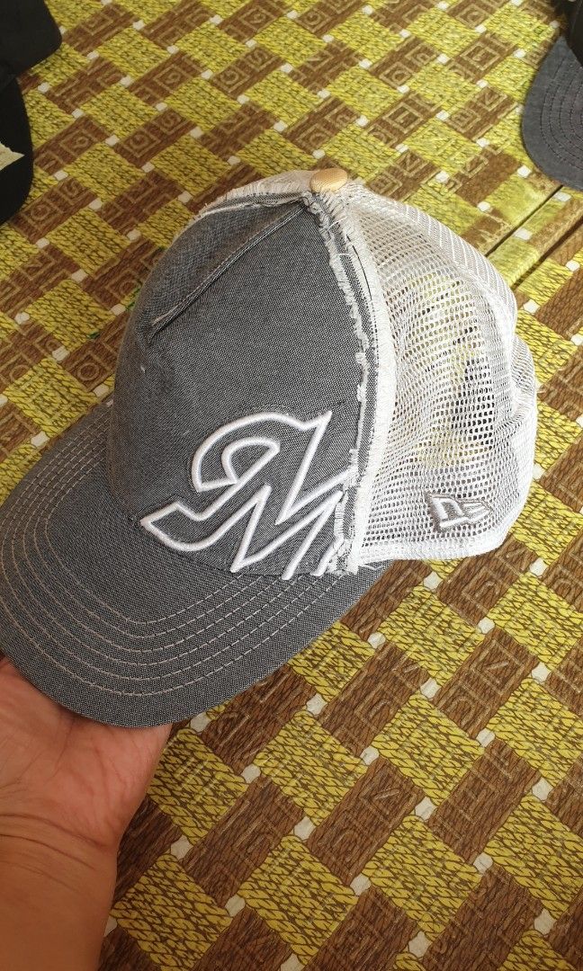 Topi NEWERA Jaring Abu Putih, Fesyen Pria, Aksesoris, Topi di Carousell