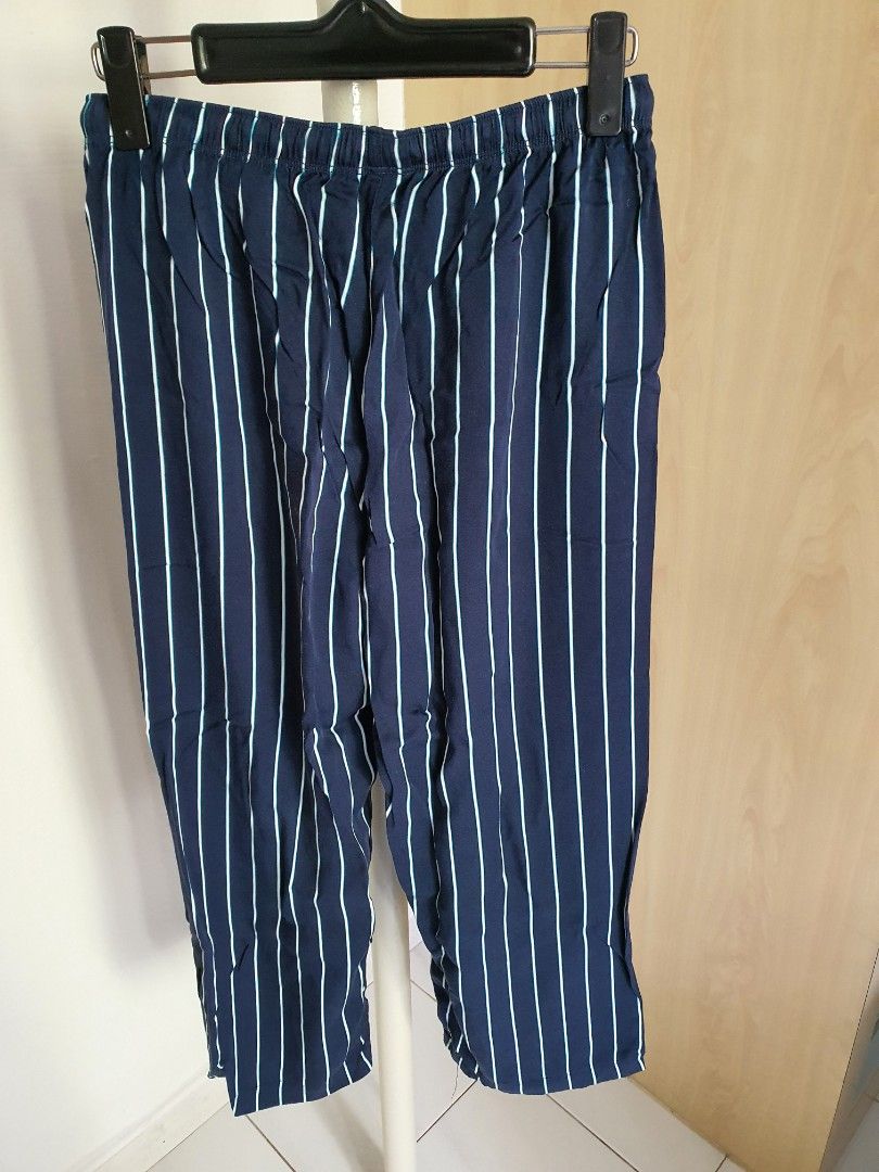 UNIQLO pajamas set, Men's Fashion, Tops & Sets, Sleep and Loungewear on ...