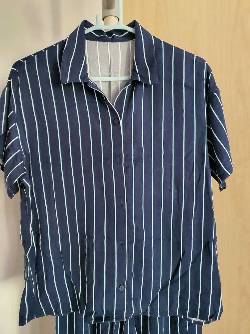 UNIQLO pajamas set, Men's Fashion, Tops & Sets, Sleep and Loungewear on ...