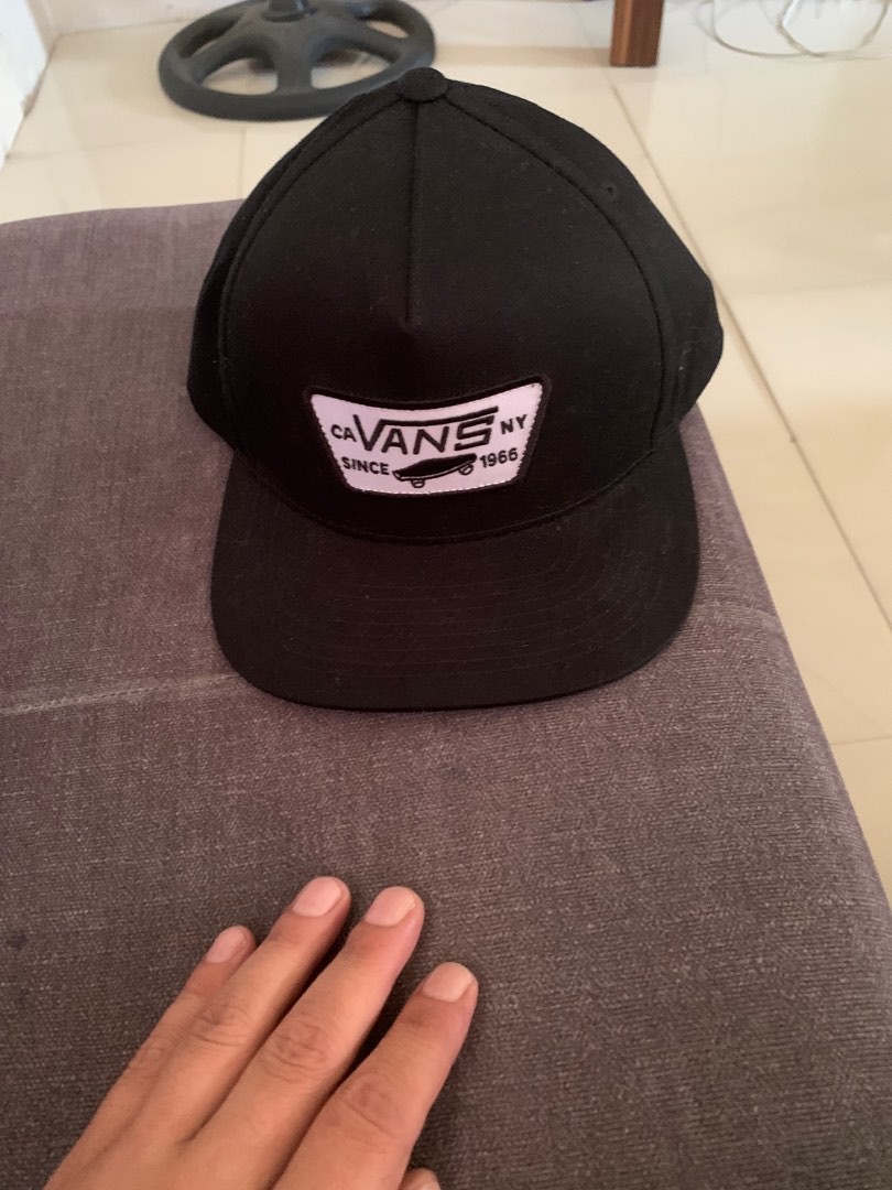 Vans cap, Men's Fashion, Watches & Accessories, Caps & Hats on Carousell
