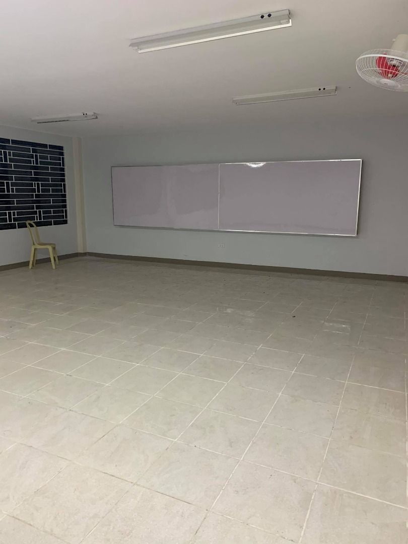 WALLMOUNTED WHITEBOARD - 4FT X 8FT -, Furniture & Home Living, Office ...