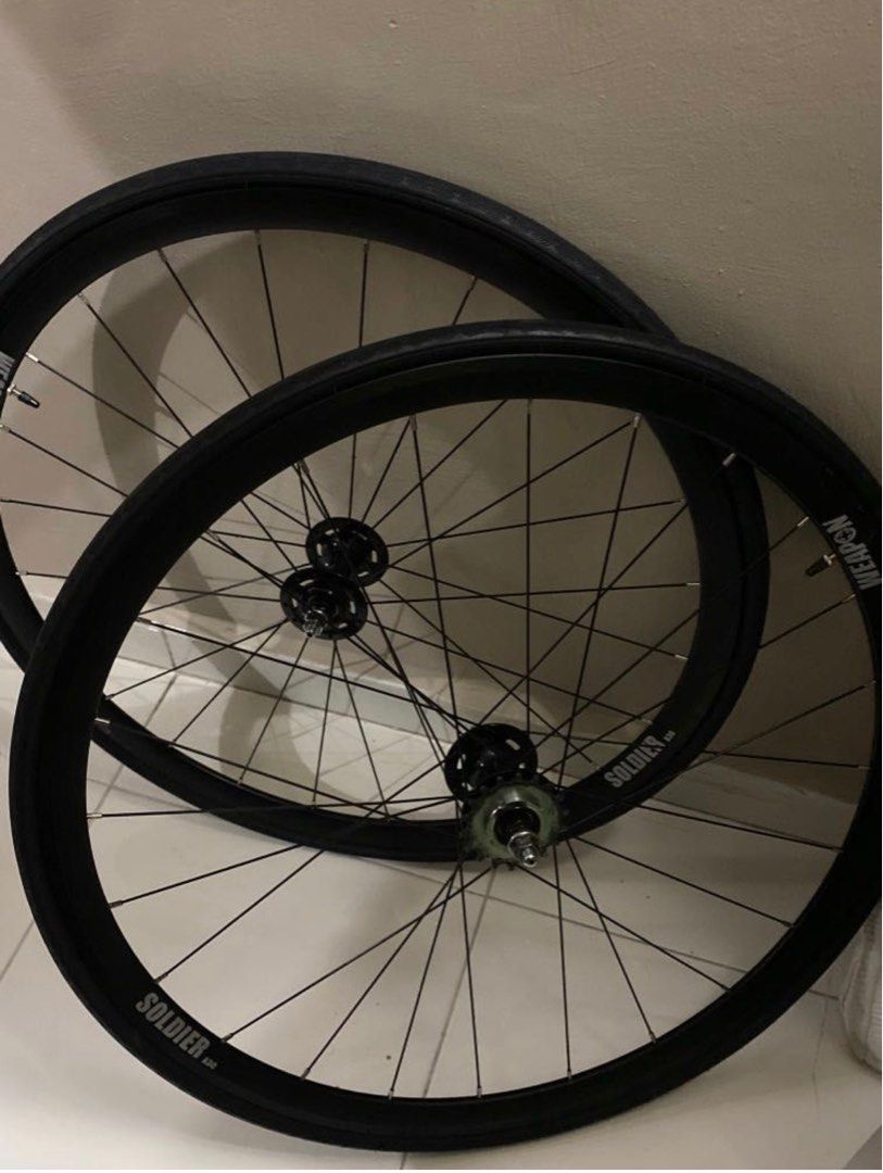 Weapon a30 wheelset, Sports Equipment, Bicycles & Parts, Parts ...