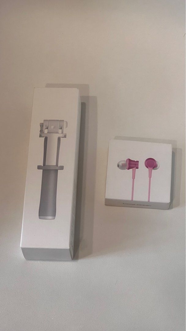 Xiao Mi Selfie Stick (wired remote shutter), Mobile Phones & Gadgets ...