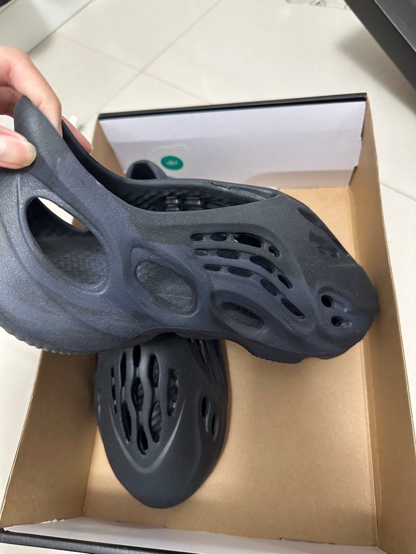 Yeezy Adidas Foam Runner (BLACK), Men's Fashion, Footwear, Sneakers on ...