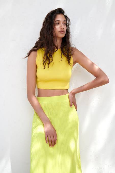 Zara Yellow Knit Crop, Women's Fashion, Tops, Blouses on Carousell