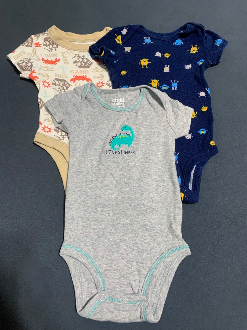 0-3 mos old navy & carter's onesies, Babies & Kids, Babies & Kids Fashion on Carousell