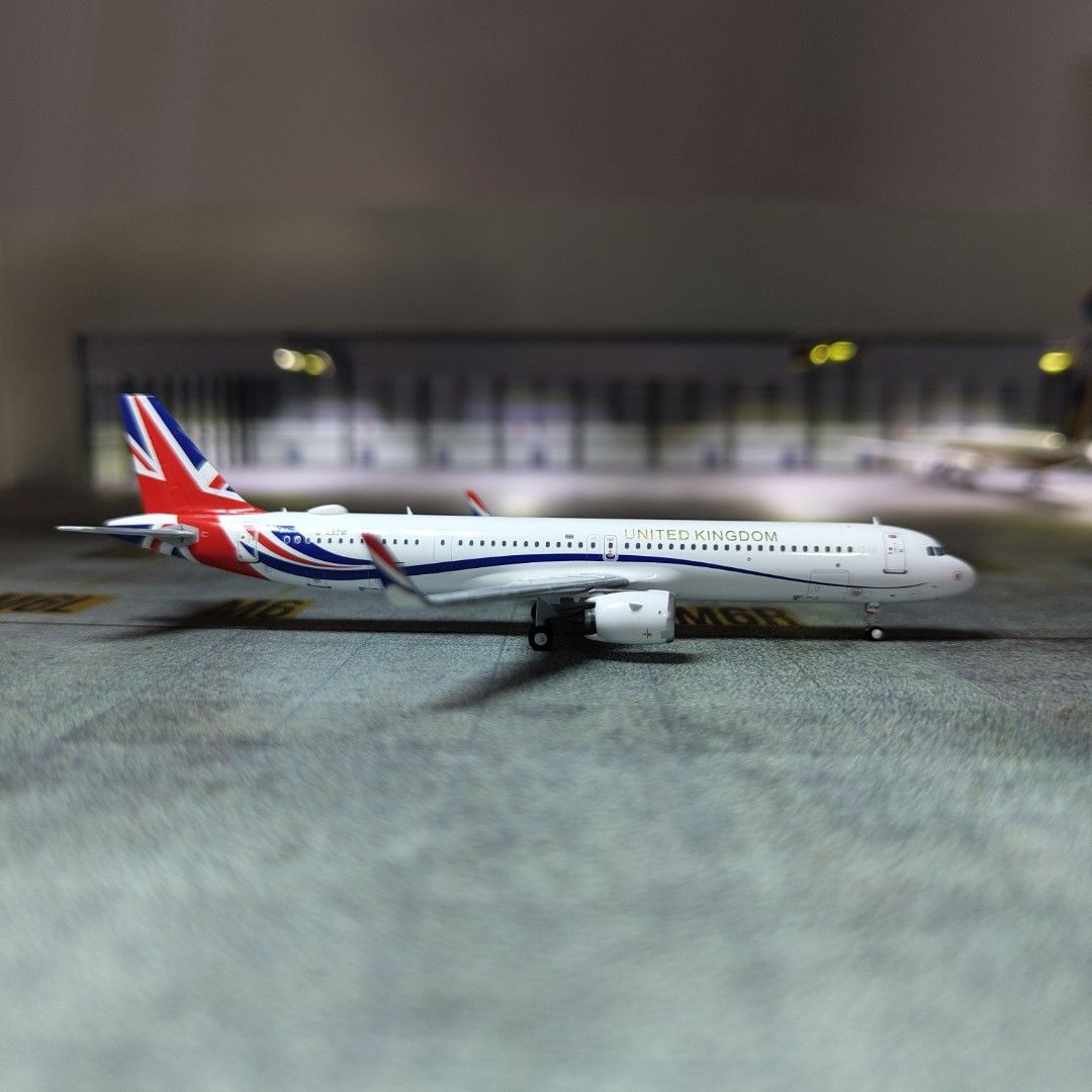 1:400 Panda Models Titan Airways Royal Air Force Airbus A321-200 Neo ...