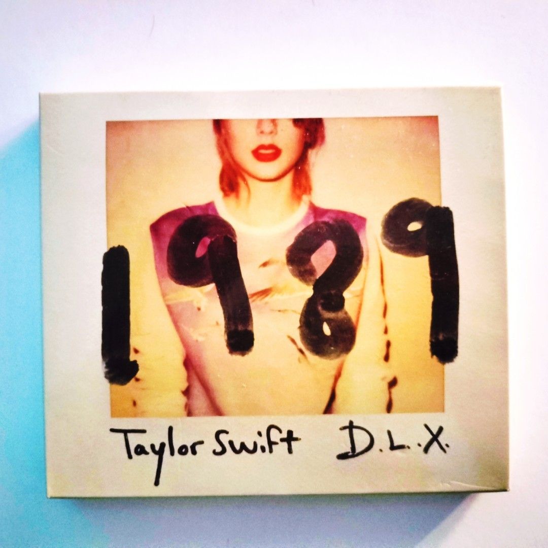 1989 Deluxe Taylor Swift CD, Hobbies & Toys, Music & Media, CDs & DVDs ...