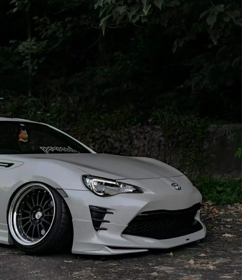 2017 - 2021 Toyota GT86 Modellista bodykit + TRD Toms style add on kit ...
