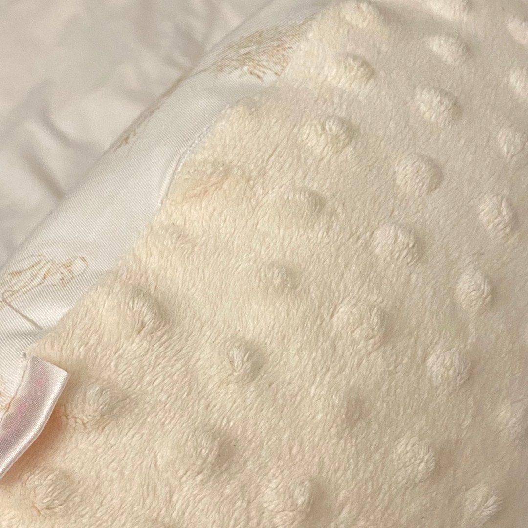 Baby loop x cherry dreamy Nursing Pillow country side beige dot bantal ...