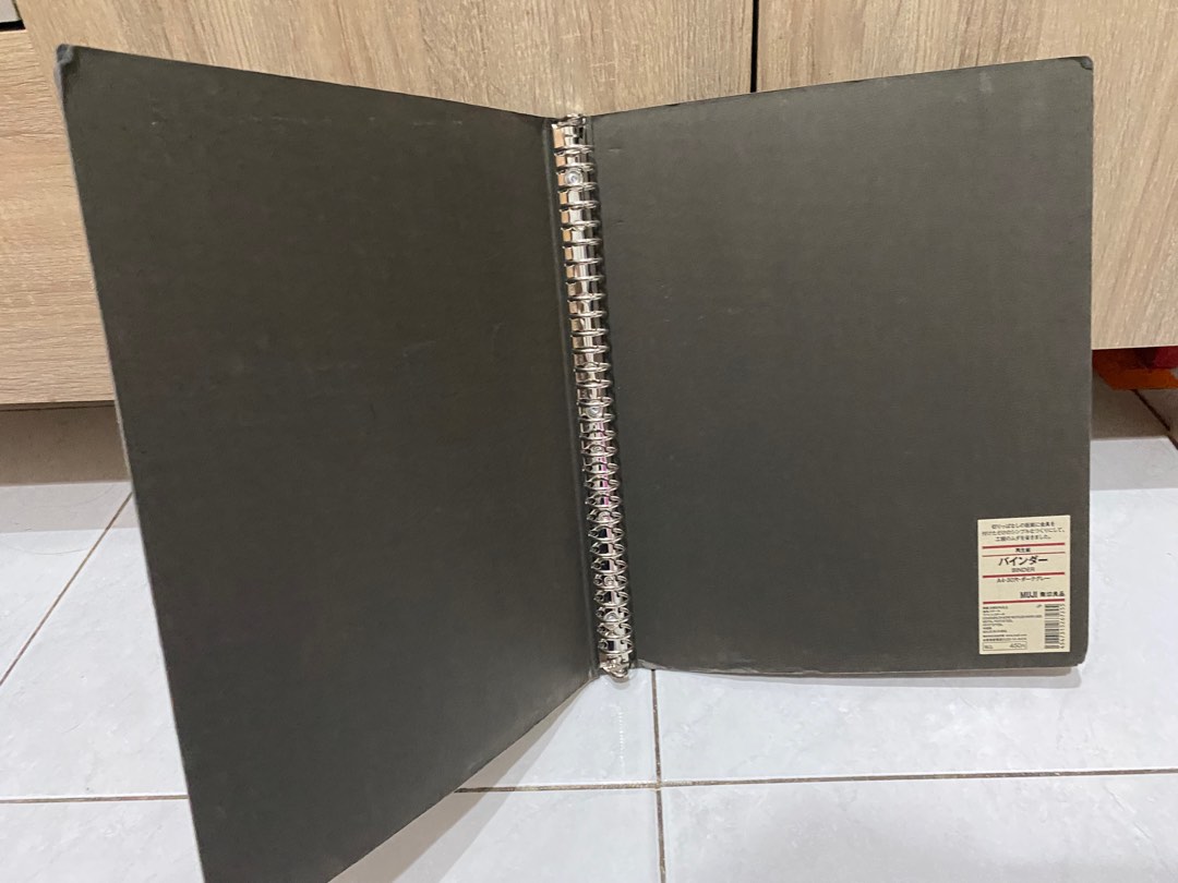 Binder Muji A4, Buku & Alat Tulis, Alat Tulis di Carousell