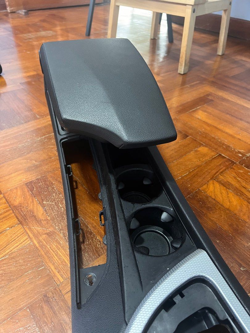 BMW E82, E87, E88, E90, E92 Center console and interior parts, Car ...