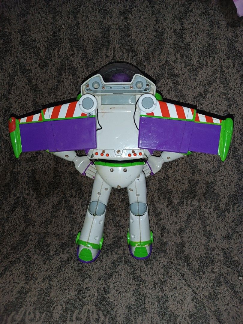 BUZZ LIGHTYEAR 500fix as is on Carousell