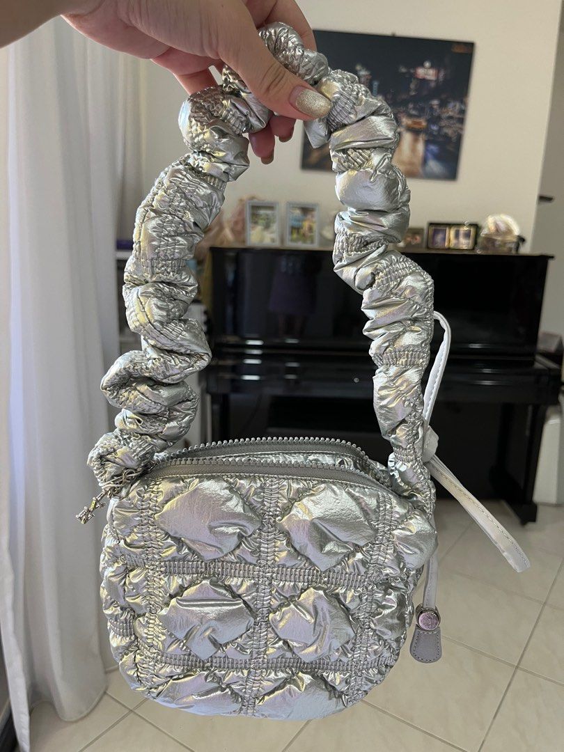 CARLYN POING (S) BAG - SILVER, Women's Fashion, Bags & Wallets ...
