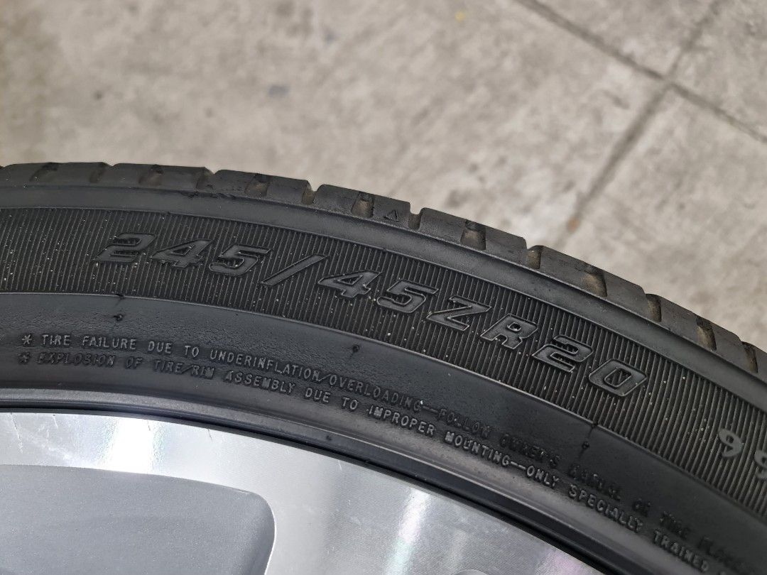 Chrysler 300c SRT8 Rims SRT8 Wheels Size 20 with Tires 245/45/20 Fresh Dodge Charger on Carousell