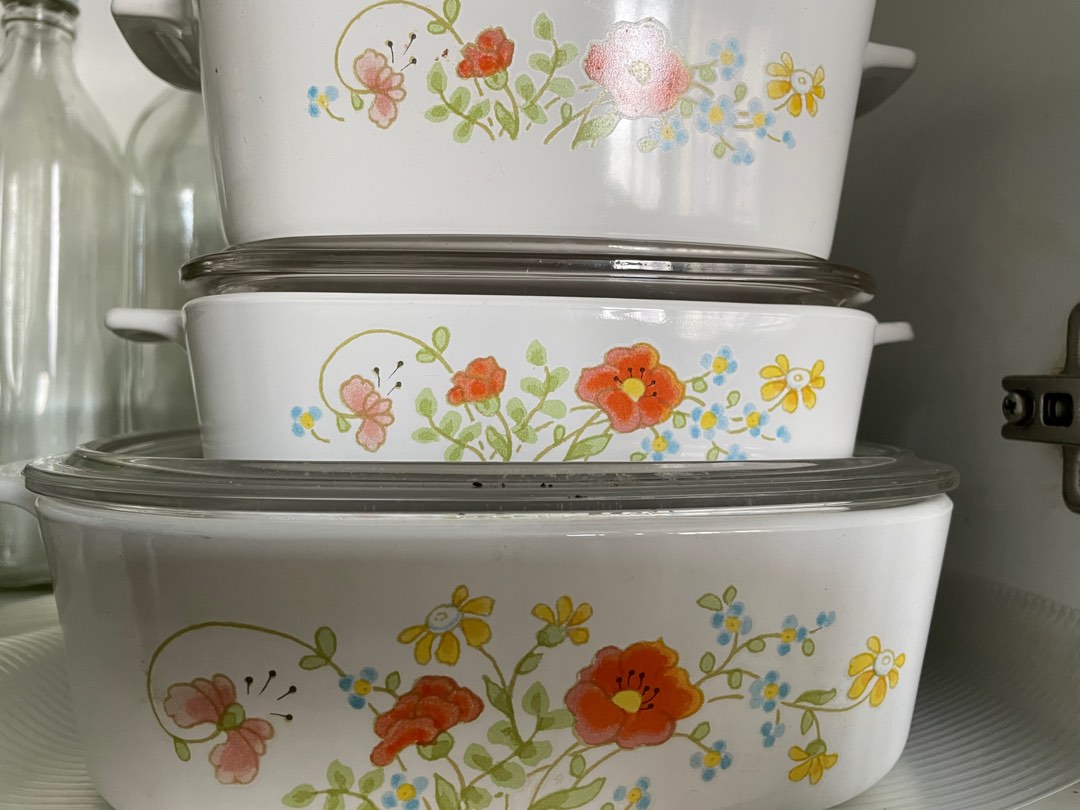 Corning ware set of 3, Everything Else on Carousell