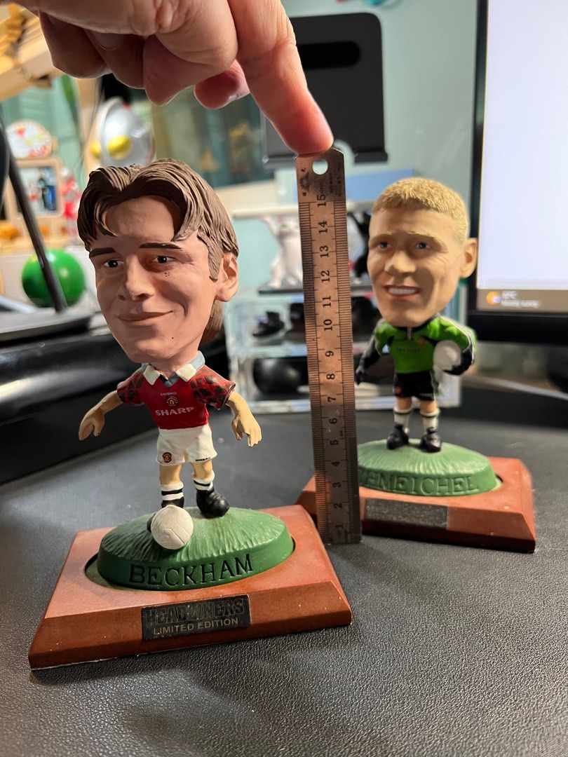 David Beckham and Peter Schmeichel Headliners Limited Edition figurines ...