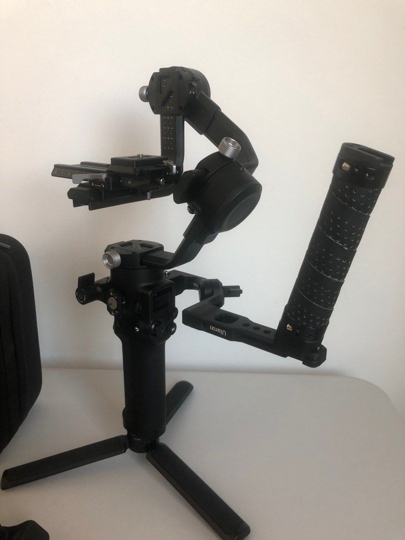 DJI RSC 2 PRO kit gimbal & extra handles, Photography, Photography ...