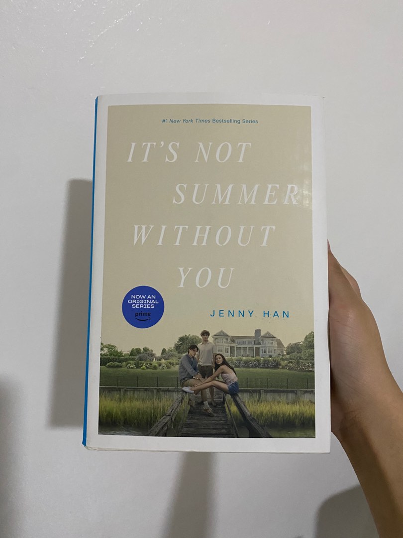 EXCLUSIVE version Its not summer without you hard cover (The Summer I ...