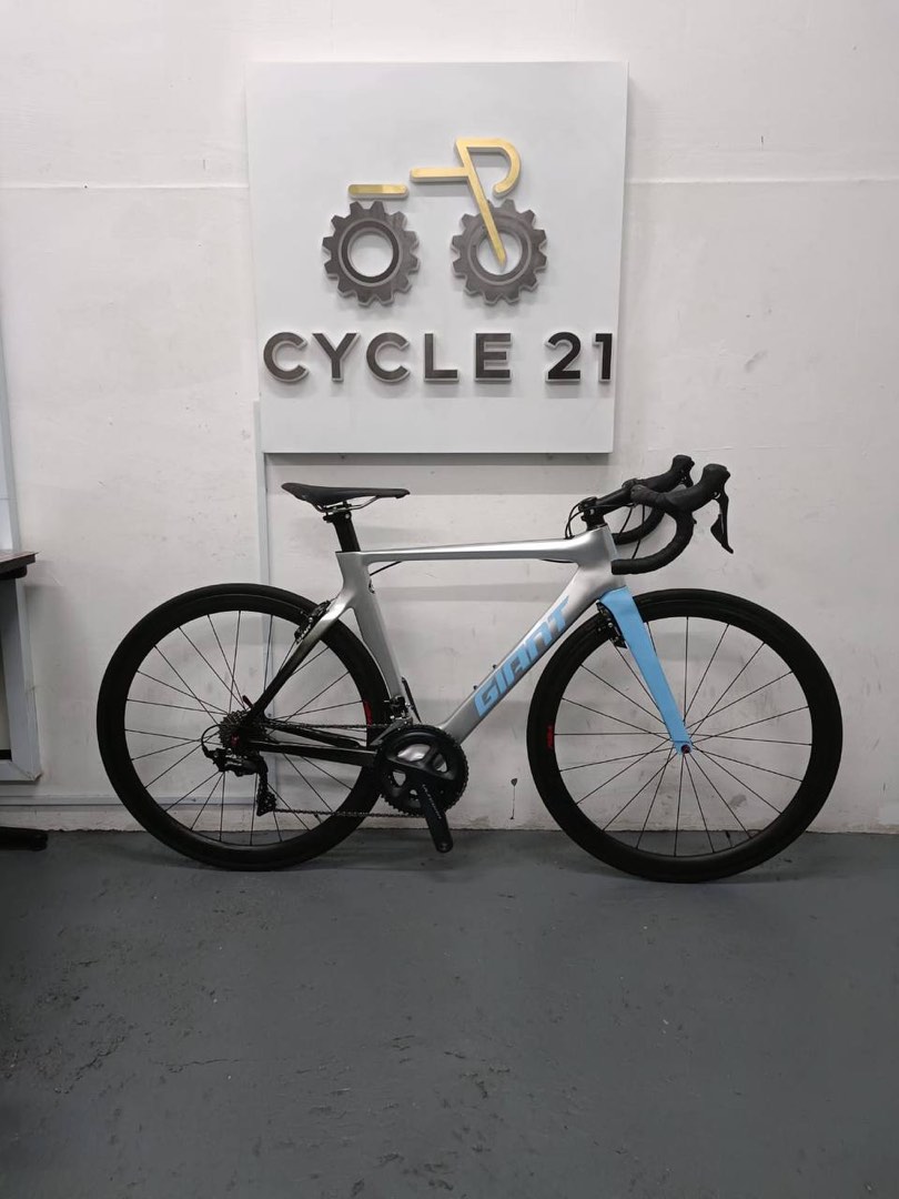 GIANT PROPEL ADVANCED PRO 2017 ROAD BIKE WITH SHIMANO 105 R7000 ...