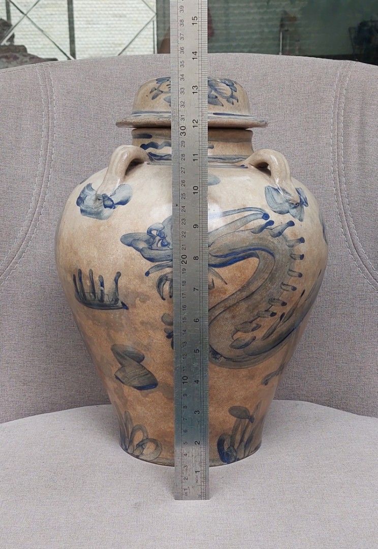 Guci antik ming dynasty, Antik, Pajangan di Carousell