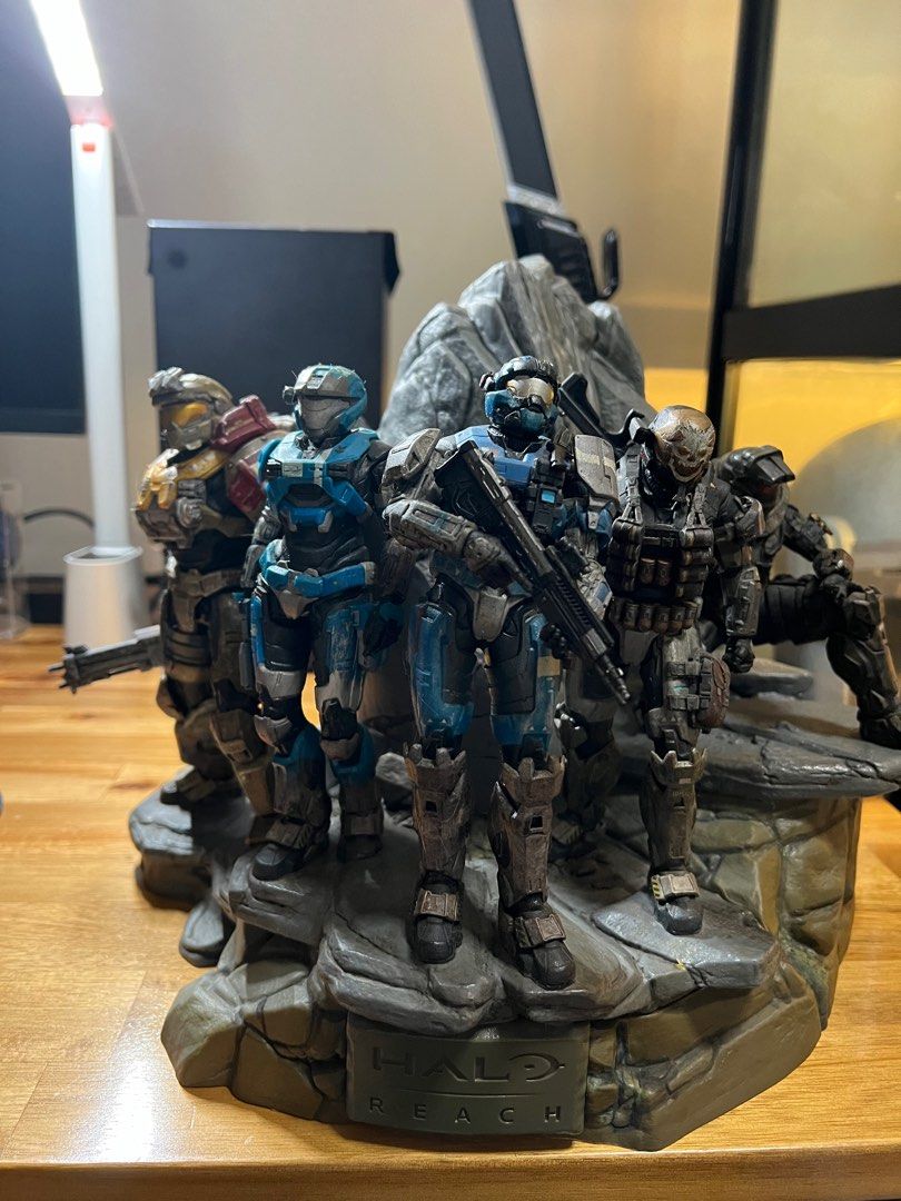 HALO REACH COLLECTORS EDITION STATUE FIGURE, Hobbies & Toys, Toys ...