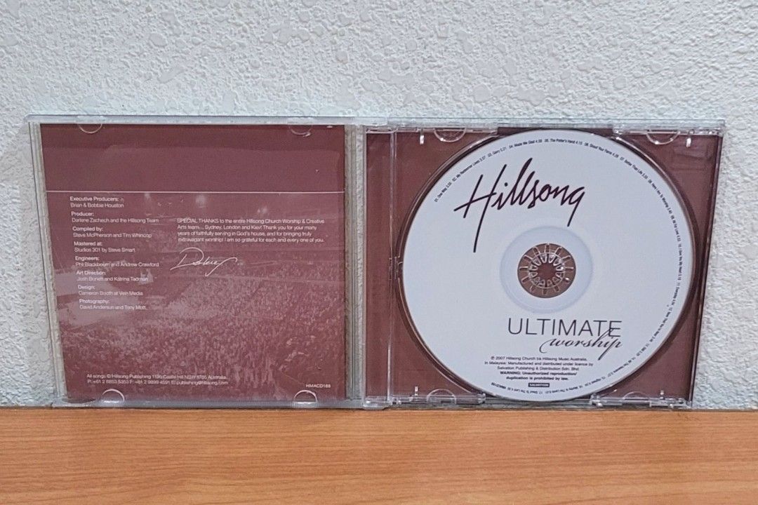 HILLSONG ULTIMATE WORSHIP CD, Hobbies & Toys, Music & Media, CDs & DVDs on Carousell