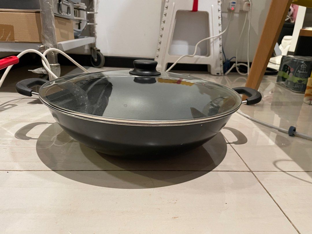 IKEA wok with lid, Furniture & Home Living, Kitchenware & Tableware ...