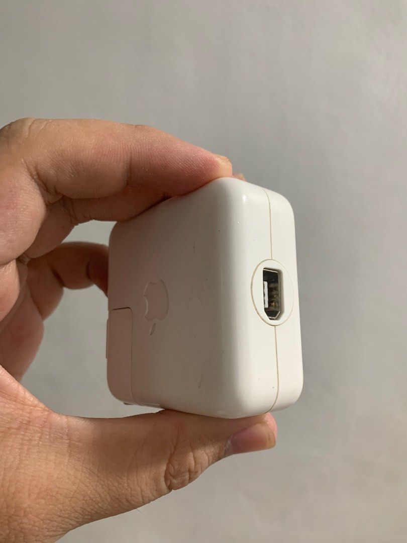 IPod classic 1st and 2nd gen firewire adoptor on Carousell