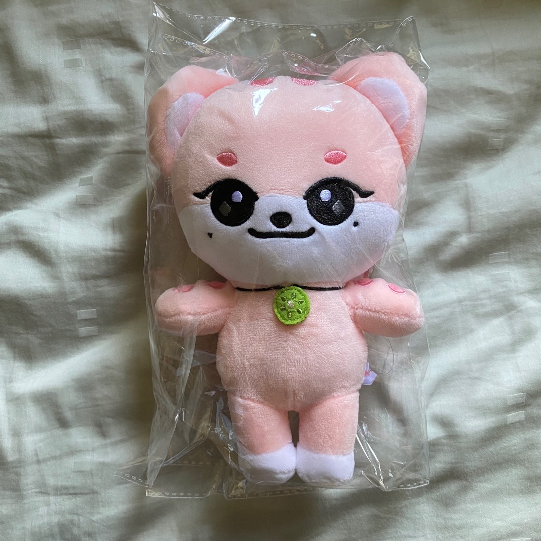 IVE MINIVE ERANG-E leeseo, Hobbies & Toys, Memorabilia & Collectibles ...