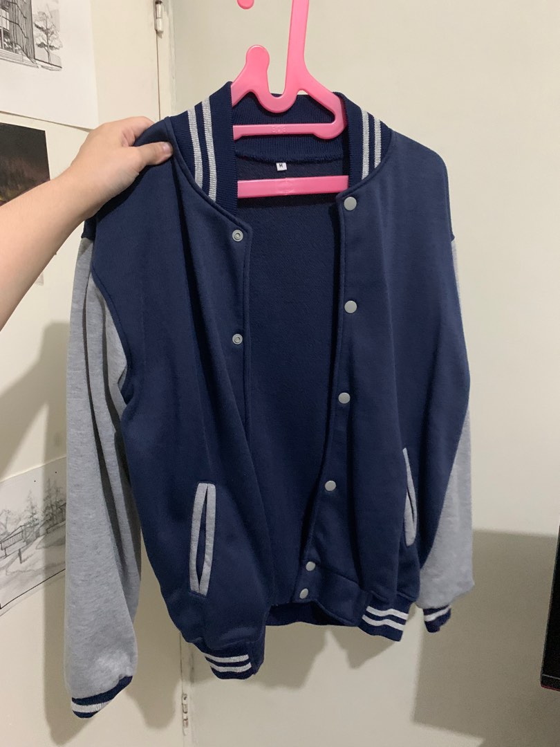 Jaket Varsity Biru Navy, Fesyen Wanita, Pakaian Wanita, Baju Luaran di ...