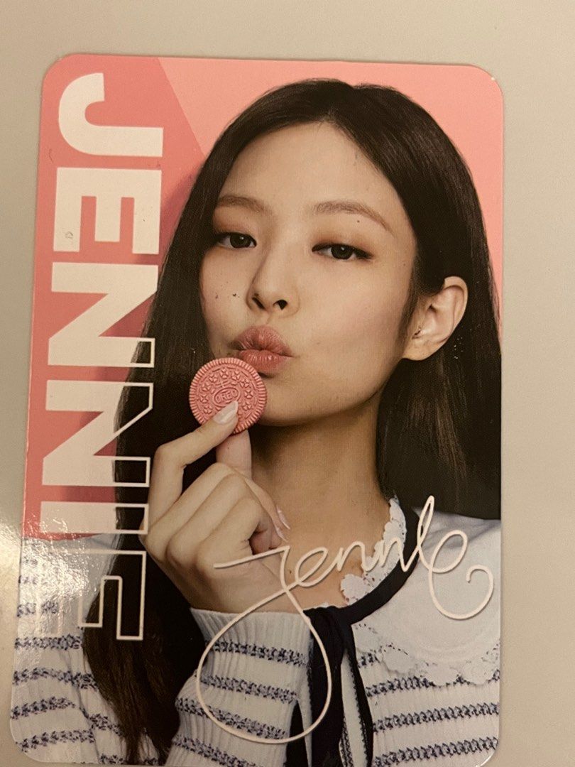 JENNIE BLACKPINK OREO PC, Hobbies & Toys, Memorabilia & Collectibles, K ...