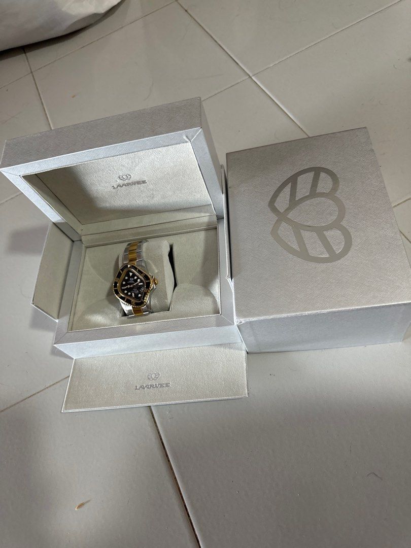 laarvee, Luxury, Watches on Carousell