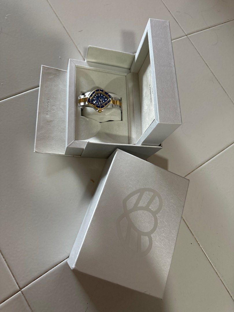 laarvee, Luxury, Watches on Carousell