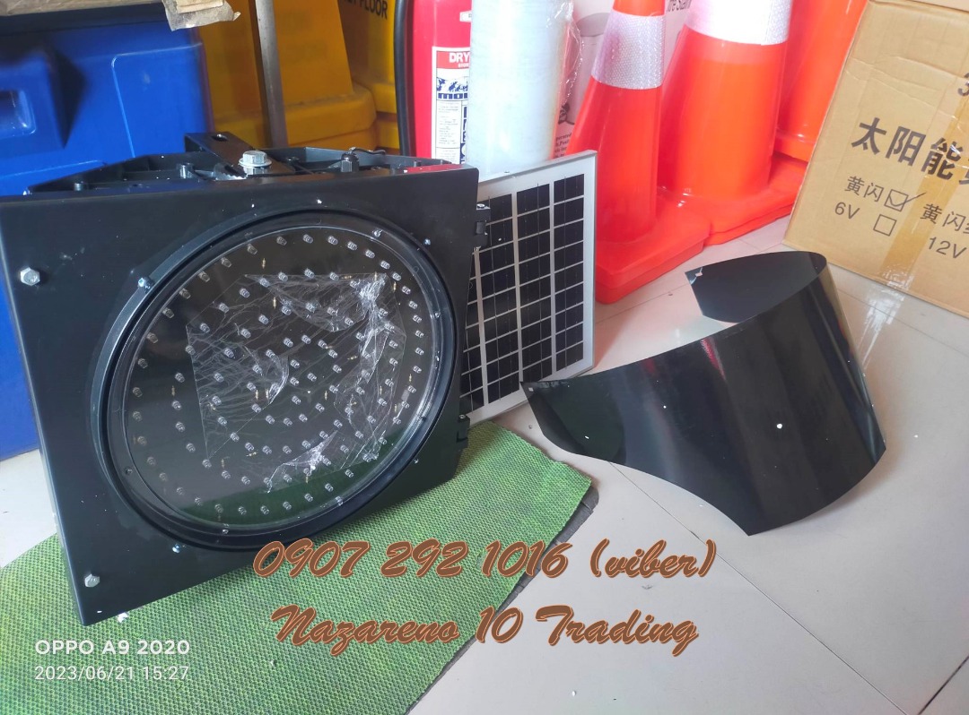 LED traffic light 7 on Carousell