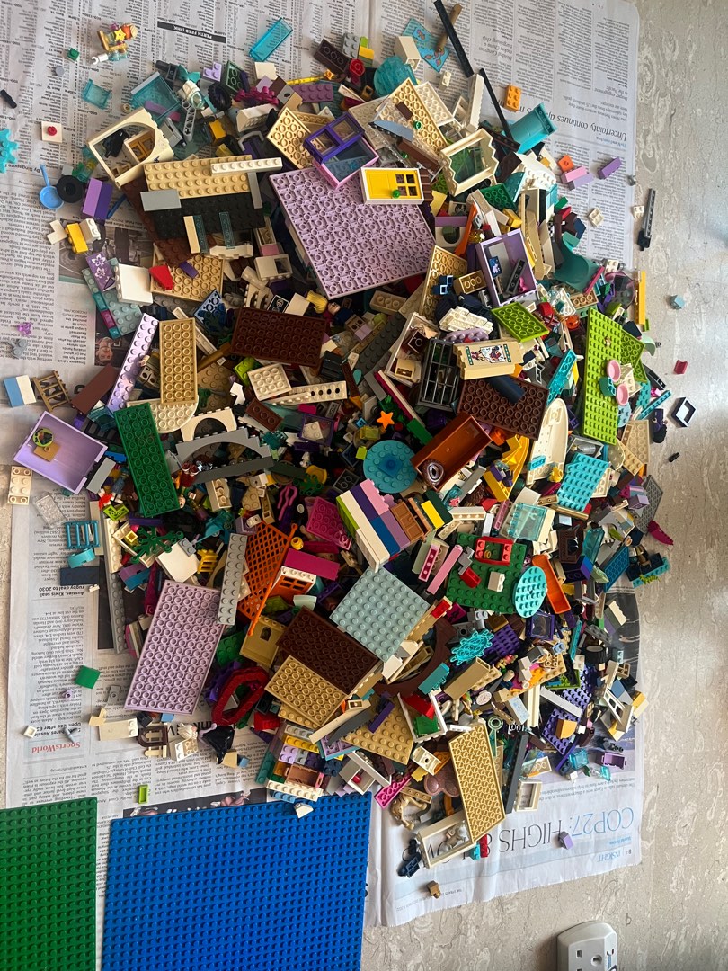 Lego Bricks and Figurines, Hobbies & Toys, Toys & Games on Carousell