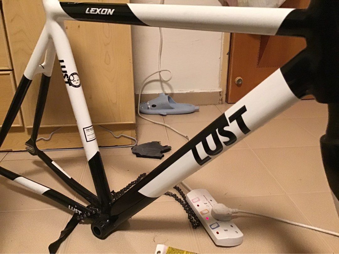 WTT/WTS Lexon Lust Frameset!! Fs fixie fixed gear, Sports Equipment ...