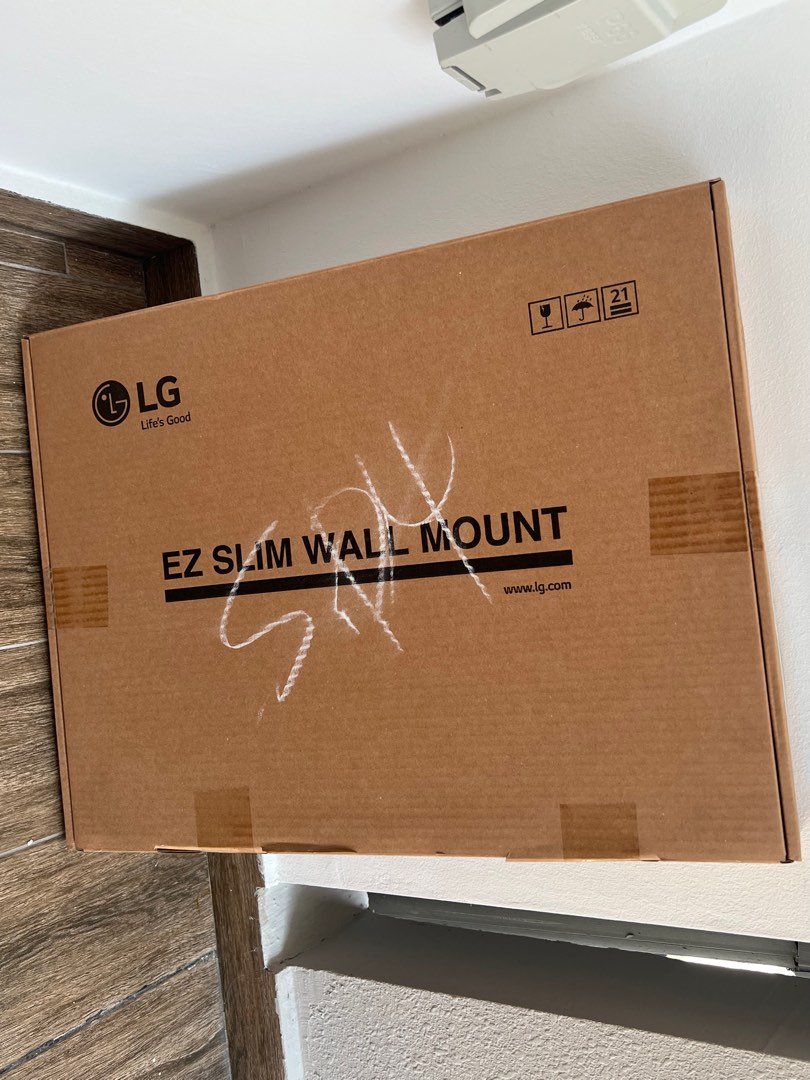 LG TV Wall Mount Bracket, TV & Home Appliances, TV & Entertainment, TV ...